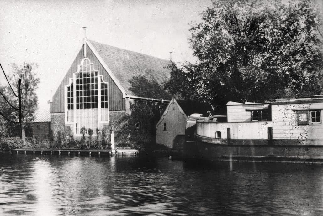 Geschiedenis van woon- en atelierschip De Zwerver - Stichting De Zwerver